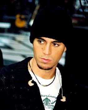 Enrique Iglesias caps & hats photos - enr7que